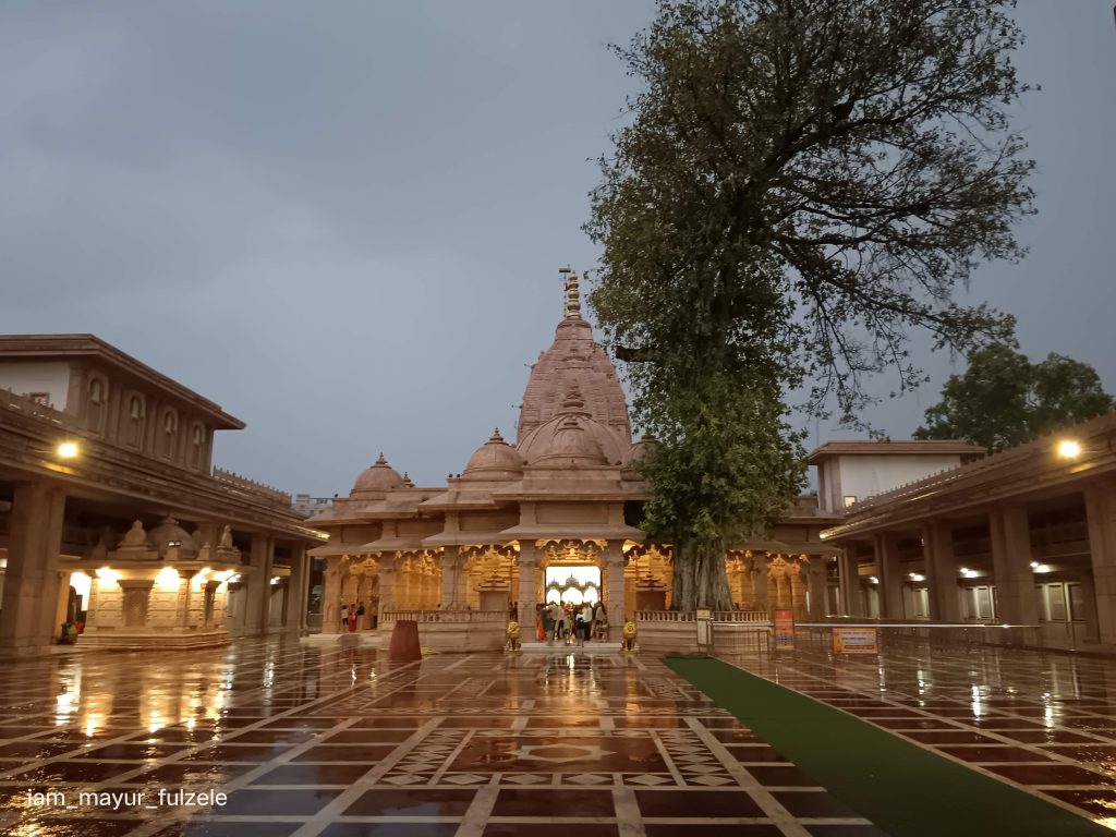 Shri Mahalaxmi Jagdamba Sansthan – Koradi